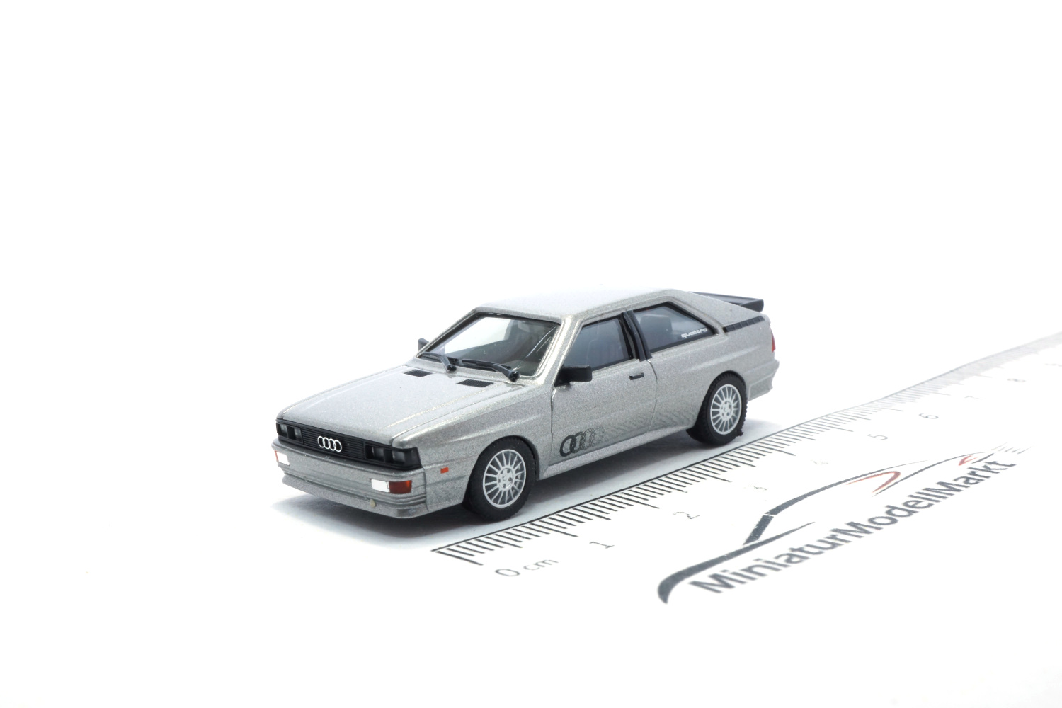Audi Quattro, silbermetallic im Maßstab 1:87 von Herpa | www.mimoma.com ...