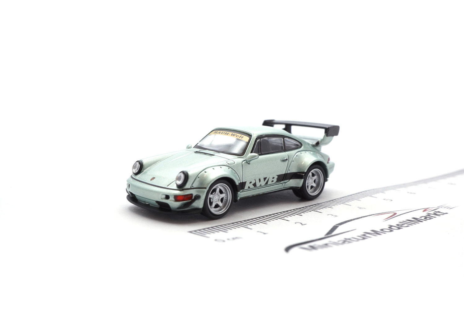 Porsche 911 (964) - RWB - Metallic-Light Green im Maßstab 1:87 von ...